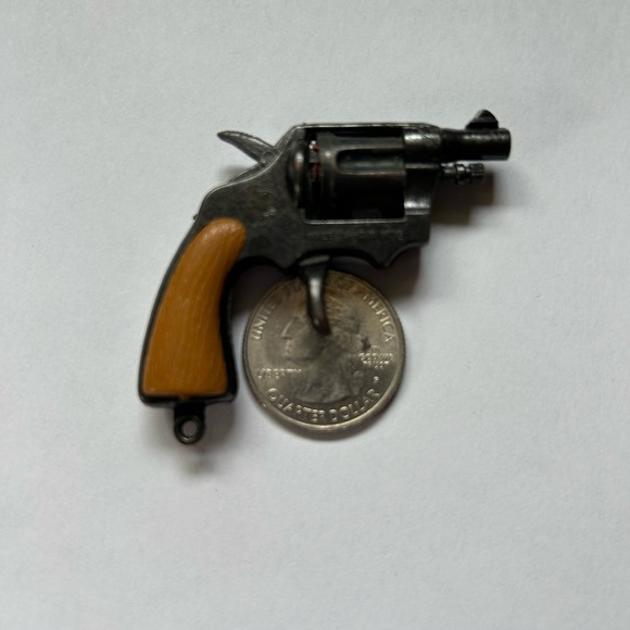 Source Unknown | Accessories | Miniature Revolver Keychain | Poshmark